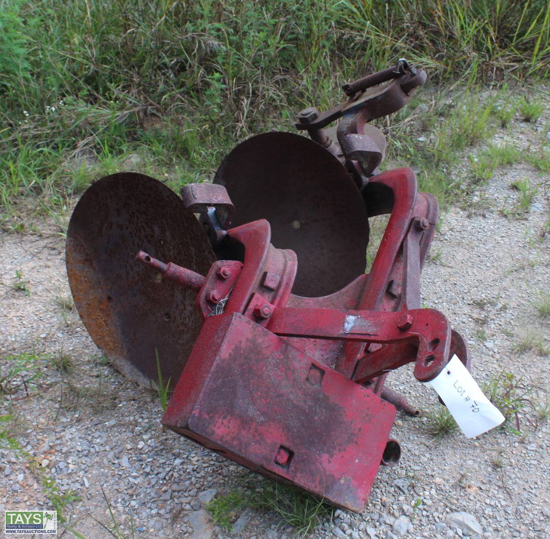 Tays Realty & Auction - Auction: ONLINE ABSOLUTE AUCTION: TRACTORS ...