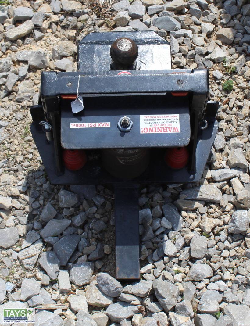 Tays Realty & Auction - Auction: ONLINE ABSOLUTE AUCTION: TRACTORS ...