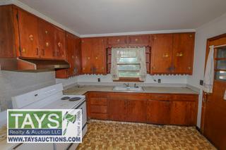 Tays Realty & Auction
