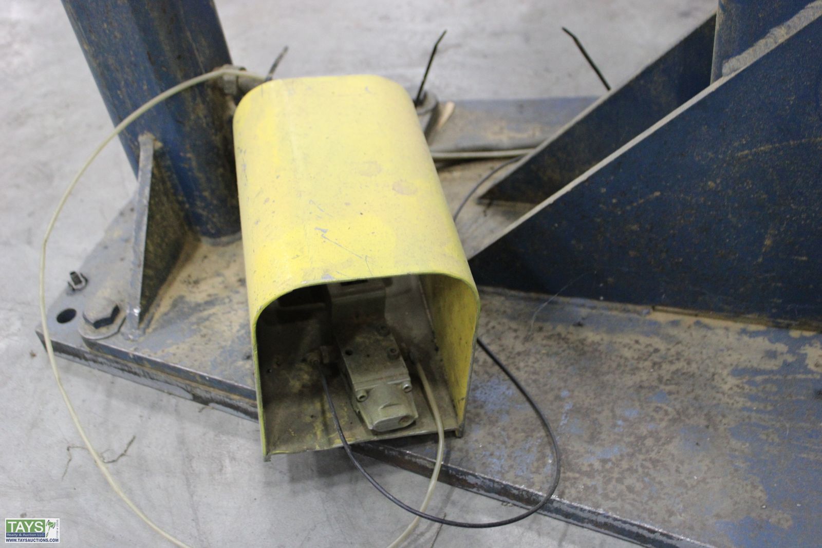 Tays Realty & Auction - Auction: ONLINE ABSOLUTE AUCTION: INDUSTRIAL ...