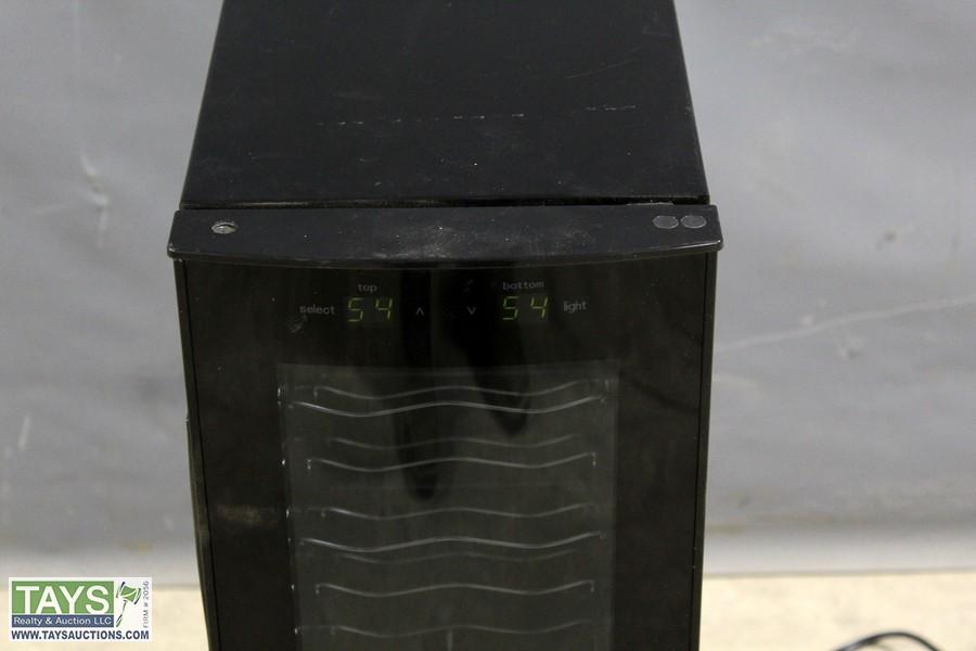 Tays Realty & Auction - Auction: ABSOLUTE ONLINE AUCTION: FURNITURE ...